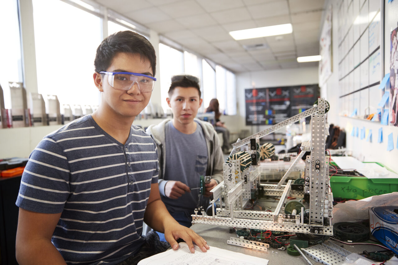 Horizon Learning: Mechatronics at WOU | WOU